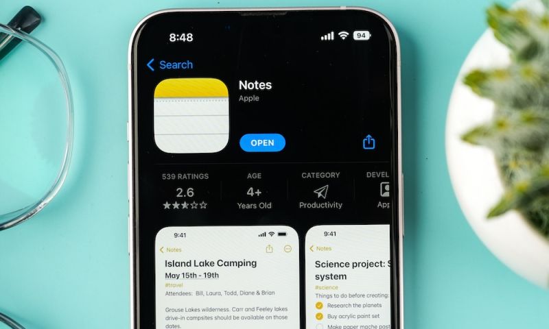 Use the iPhone's Notes App to Send Secret Chats